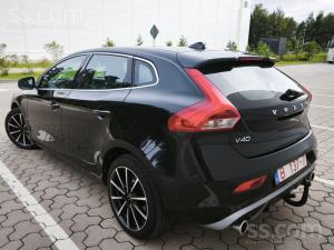 Black Volvo V40 2015 in Riga, with an engine capacity of 2.00 L and mileage of 0 thousand km for 6700 €, photo 6 on AUTOMOTO.COM.LV