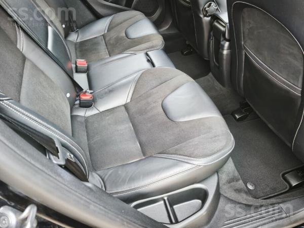 Black Volvo V40 2015 in Riga, with an engine capacity of 2.00 L and mileage of 0 thousand km for 6700 €, photo 10 on AUTOMOTO.COM.LV