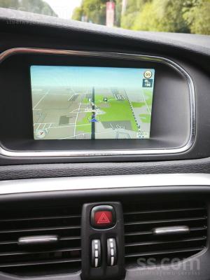 Black Volvo V40 2015 in Riga, with an engine capacity of 2.00 L and mileage of 0 thousand km for 6700 €, photo 20 on AUTOMOTO.COM.LV