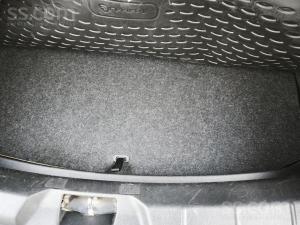 Black Volvo V40 2015 in Riga, with an engine capacity of 2.00 L and mileage of 0 thousand km for 6700 €, photo 31 on AUTOMOTO.COM.LV