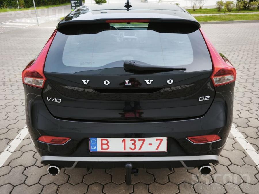 Black Volvo V40 2015 in Riga, with an engine capacity of 2.00 L and mileage of 0 thousand km for 6700 €, photo 36 on AUTOMOTO.COM.LV