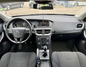 Melns Volvo V40 2015 Panevēža, ar dzinēja tilpumu 1.56 L un nobraukumu 166 tūkst. km par 6300 €, foto 10 vietnē AUTOMOTO.COM.LV