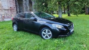 Melns Volvo V40 2015 Viļņa, ar dzinēja tilpumu 1.97 L un nobraukumu 235 tūkst. km par 6900 €, foto 6 vietnē AUTOMOTO.COM.LV