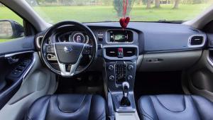 Melns Volvo V40 2015 Viļņa, ar dzinēja tilpumu 1.97 L un nobraukumu 235 tūkst. km par 6900 €, foto 13 vietnē AUTOMOTO.COM.LV
