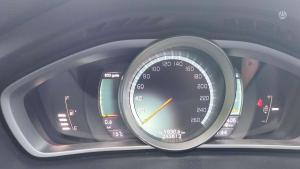 Melns Volvo V40 2015 Viļņa, ar dzinēja tilpumu 1.97 L un nobraukumu 235 tūkst. km par 6900 €, foto 17 vietnē AUTOMOTO.COM.LV