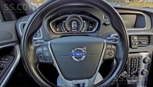 Black Volvo V40 2015 in Riga, with an engine capacity of 2.00 L and mileage of 248 thousand km for 7700 €, photo 5 on AUTOMOTO.COM.LV