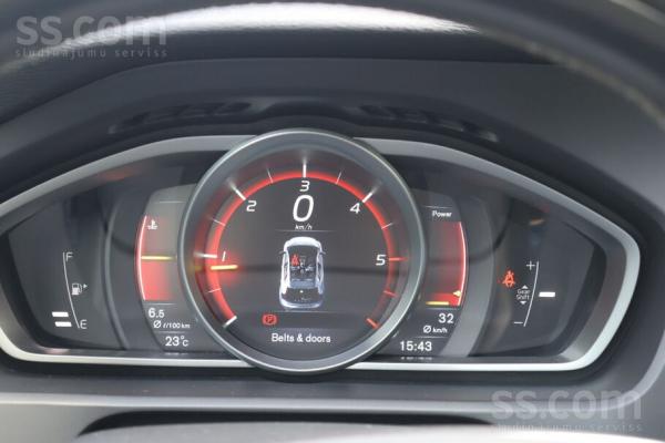 Melns Volvo V40 2015 Rīga, ar dzinēja tilpumu 2.00 L un nobraukumu 190 tūkst. km par 7500 €, foto 8 vietnē AUTOMOTO.COM.LV