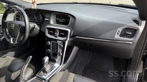 Melns Volvo V40 2015 Madona, ar dzinēja tilpumu 2.00 L un nobraukumu 221 tūkst. km par 6950 €, foto 12 vietnē AUTOMOTO.COM.LV