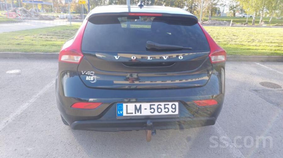 Melns Volvo V40 2015 Rīga, ar dzinēja tilpumu 1.60 L un nobraukumu 234 tūkst. km par 6500 €, foto 5 vietnē AUTOMOTO.COM.LV