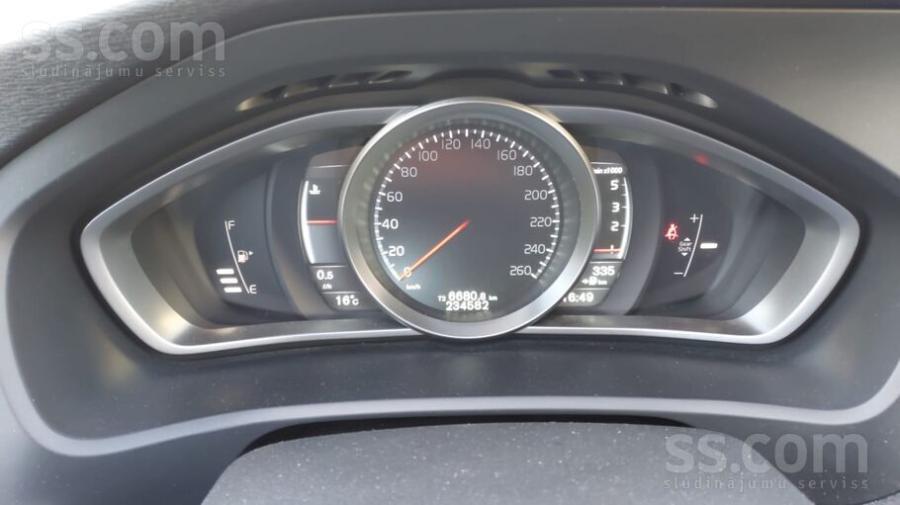 Melns Volvo V40 2015 Rīga, ar dzinēja tilpumu 1.60 L un nobraukumu 234 tūkst. km par 6500 €, foto 13 vietnē AUTOMOTO.COM.LV