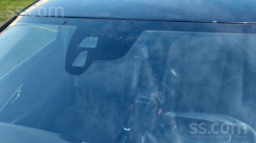 Melns Volvo V40 2015 Rīga, ar dzinēja tilpumu 1.60 L un nobraukumu 234 tūkst. km par 6500 €, foto 16 vietnē AUTOMOTO.COM.LV