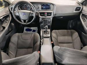 Melns Volvo V40 2016 Šauļi, ar dzinēja tilpumu 1.97 L un nobraukumu 243 tūkst. km par 7400 €, foto 9 vietnē AUTOMOTO.COM.LV