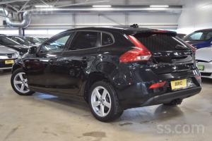 Melns Volvo V40 2016 Rīga, ar dzinēja tilpumu 2.00 L un nobraukumu 241 tūkst. km par 7500 €, foto 3 vietnē AUTOMOTO.COM.LV