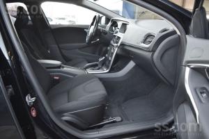 Melns Volvo V40 2016 Rīga, ar dzinēja tilpumu 2.00 L un nobraukumu 241 tūkst. km par 7500 €, foto 13 vietnē AUTOMOTO.COM.LV