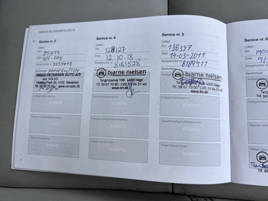 Melns Volvo V40 2016 Rīga, ar dzinēja tilpumu 2.00 L un nobraukumu 282 tūkst. km par 8450 €, foto 5 vietnē AUTOMOTO.COM.LV