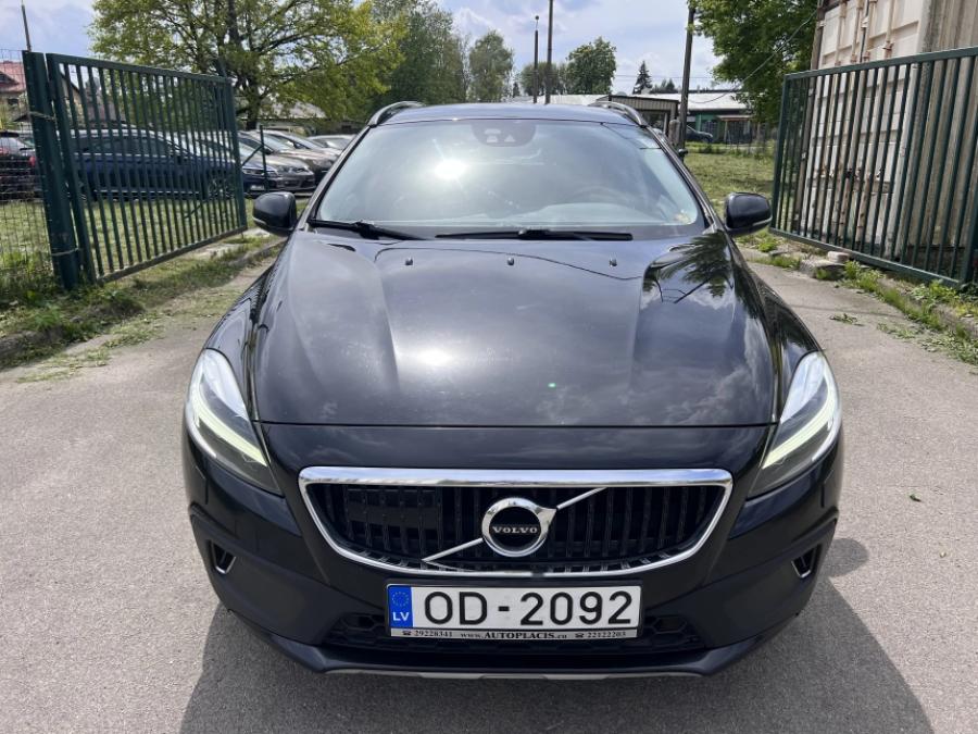 Melns Volvo V40 2016 Rīga, ar dzinēja tilpumu 2.00 L un nobraukumu 282 tūkst. km par 8450 €, foto 8 vietnē AUTOMOTO.COM.LV
