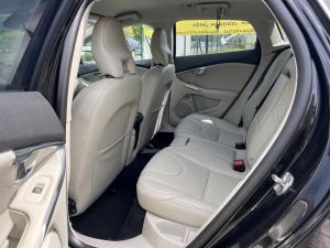 Melns Volvo V40 2016 Rīga, ar dzinēja tilpumu 2.00 L un nobraukumu 282 tūkst. km par 8450 €, foto 15 vietnē AUTOMOTO.COM.LV