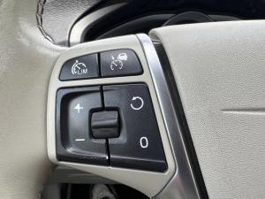 Melns Volvo V40 2016 Rīga, ar dzinēja tilpumu 2.00 L un nobraukumu 282 tūkst. km par 8450 €, foto 25 vietnē AUTOMOTO.COM.LV