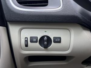 Melns Volvo V40 2016 Rīga, ar dzinēja tilpumu 2.00 L un nobraukumu 282 tūkst. km par 8450 €, foto 26 vietnē AUTOMOTO.COM.LV