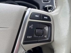 Melns Volvo V40 2016 Rīga, ar dzinēja tilpumu 2.00 L un nobraukumu 282 tūkst. km par 8250 €, foto 19 vietnē AUTOMOTO.COM.LV