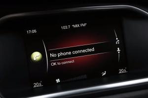 Black Volvo V40 2016 in Jelgava, with an engine capacity of 2.00 L and mileage of 211 thousand km for 8990 €, photo 34 on AUTOMOTO.COM.LV