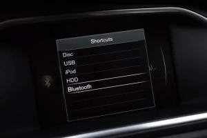 Black Volvo V40 2016 in Jelgava, with an engine capacity of 2.00 L and mileage of 211 thousand km for 8990 €, photo 35 on AUTOMOTO.COM.LV