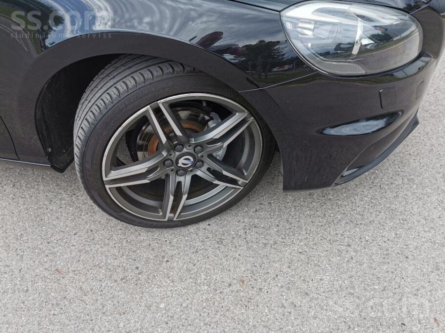 Melns Volvo V40 2016 Rīga, ar dzinēja tilpumu 2.00 L un nobraukumu 238 tūkst. km par 7450 €, foto 4 vietnē AUTOMOTO.COM.LV