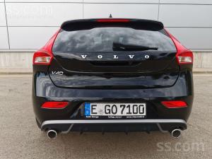 Melns Volvo V40 2016 Rīga, ar dzinēja tilpumu 2.00 L un nobraukumu 238 tūkst. km par 7450 €, foto 7 vietnē AUTOMOTO.COM.LV