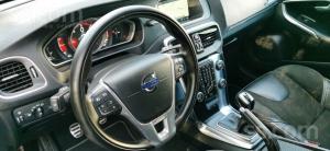 Melns Volvo V40 2016 Rīga, ar dzinēja tilpumu 2.00 L un nobraukumu 238 tūkst. km par 7450 €, foto 16 vietnē AUTOMOTO.COM.LV