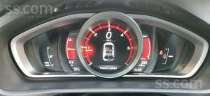 Melns Volvo V40 2016 Rīga, ar dzinēja tilpumu 2.00 L un nobraukumu 238 tūkst. km par 7450 €, foto 21 vietnē AUTOMOTO.COM.LV