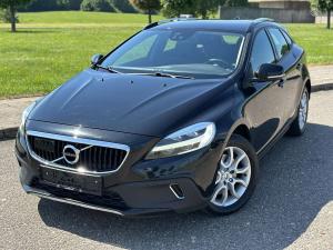 Melns Volvo V40 2016 Kauņa, ar dzinēja tilpumu 2.00 L un nobraukumu 195 tūkst. km par 9950 €, foto  vietnē AUTOMOTO.COM.LV