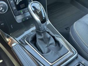 Melns Volvo V40 2016 Kauņa, ar dzinēja tilpumu 2.00 L un nobraukumu 195 tūkst. km par 9950 €, foto 12 vietnē AUTOMOTO.COM.LV