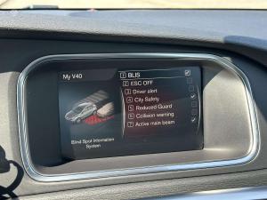 Melns Volvo V40 2016 Kauņa, ar dzinēja tilpumu 2.00 L un nobraukumu 195 tūkst. km par 9950 €, foto 16 vietnē AUTOMOTO.COM.LV