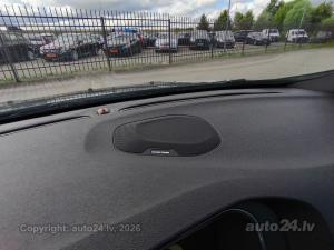 Black Volvo V40 2016 in Tartu, with an engine capacity of 0.00 L and mileage of 174 thousand km for 8990 €, photo 9 on AUTOMOTO.COM.LV