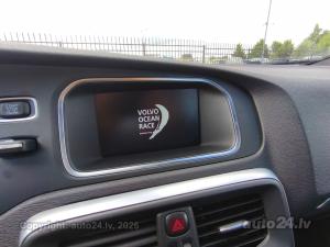 Black Volvo V40 2016 in Tartu, with an engine capacity of 0.00 L and mileage of 174 thousand km for 8990 €, photo 10 on AUTOMOTO.COM.LV