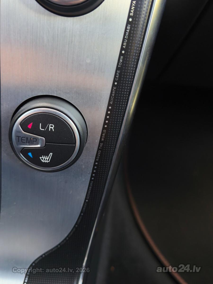 Black Volvo V40 2016 in Tartu, with an engine capacity of 0.00 L and mileage of 174 thousand km for 8990 €, photo 18 on AUTOMOTO.COM.LV