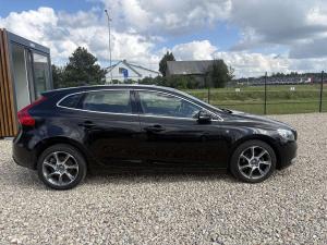 Melns Volvo V40 2016 Tauragė, ar dzinēja tilpumu 1.97 L un nobraukumu 307 tūkst. km par 6800 €, foto 5 vietnē AUTOMOTO.COM.LV