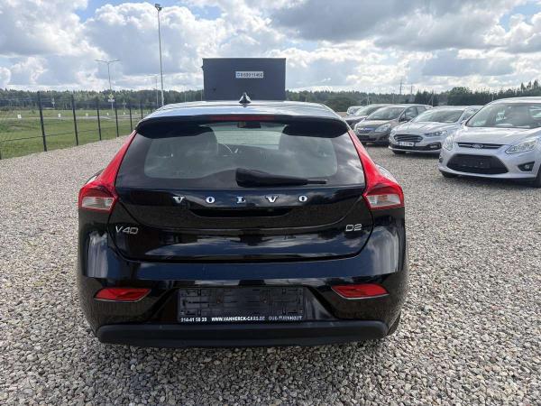 Melns Volvo V40 2016 Tauragė, ar dzinēja tilpumu 1.97 L un nobraukumu 307 tūkst. km par 6800 €, foto 10 vietnē AUTOMOTO.COM.LV