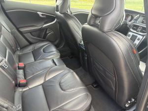 Melns Volvo V40 2016 Tauragė, ar dzinēja tilpumu 1.97 L un nobraukumu 307 tūkst. km par 6800 €, foto 21 vietnē AUTOMOTO.COM.LV