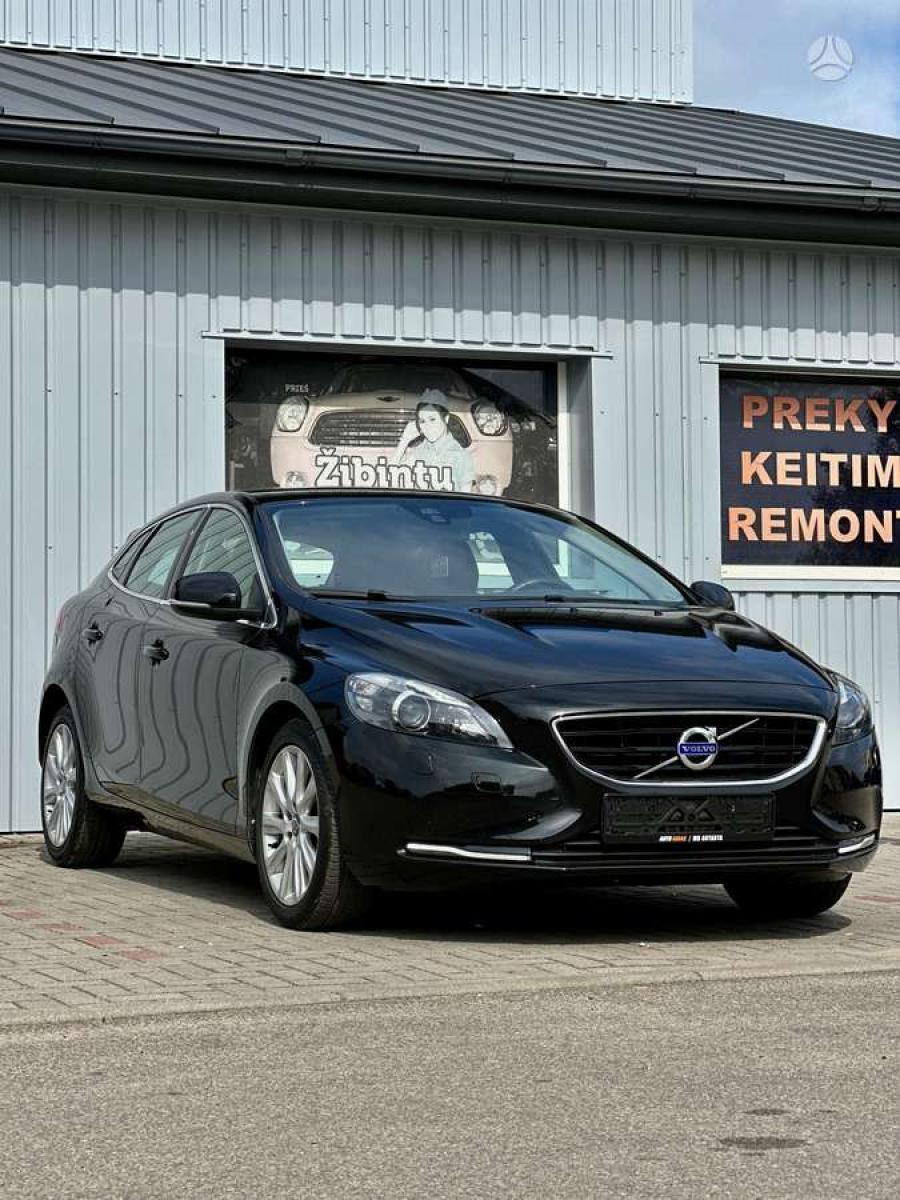 Melns Volvo V40 2016 Kretinga, ar dzinēja tilpumu 1.98 L un nobraukumu 219 tūkst. km par 7499 €, foto 4 vietnē AUTOMOTO.COM.LV