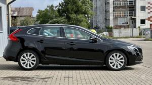 Melns Volvo V40 2016 Kretinga, ar dzinēja tilpumu 1.98 L un nobraukumu 219 tūkst. km par 7499 €, foto 6 vietnē AUTOMOTO.COM.LV