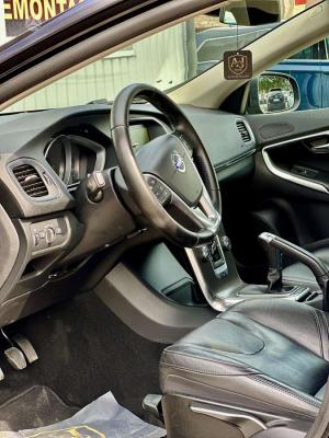 Melns Volvo V40 2016 Kretinga, ar dzinēja tilpumu 1.98 L un nobraukumu 219 tūkst. km par 7499 €, foto 12 vietnē AUTOMOTO.COM.LV