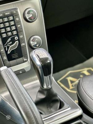 Melns Volvo V40 2016 Kretinga, ar dzinēja tilpumu 1.98 L un nobraukumu 219 tūkst. km par 7499 €, foto 19 vietnē AUTOMOTO.COM.LV