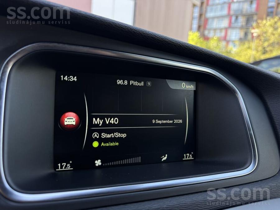 Melns Volvo V40 2016 Rīga, ar dzinēja tilpumu 2.00 L un nobraukumu 277 tūkst. km par 5390 €, foto 14 vietnē AUTOMOTO.COM.LV