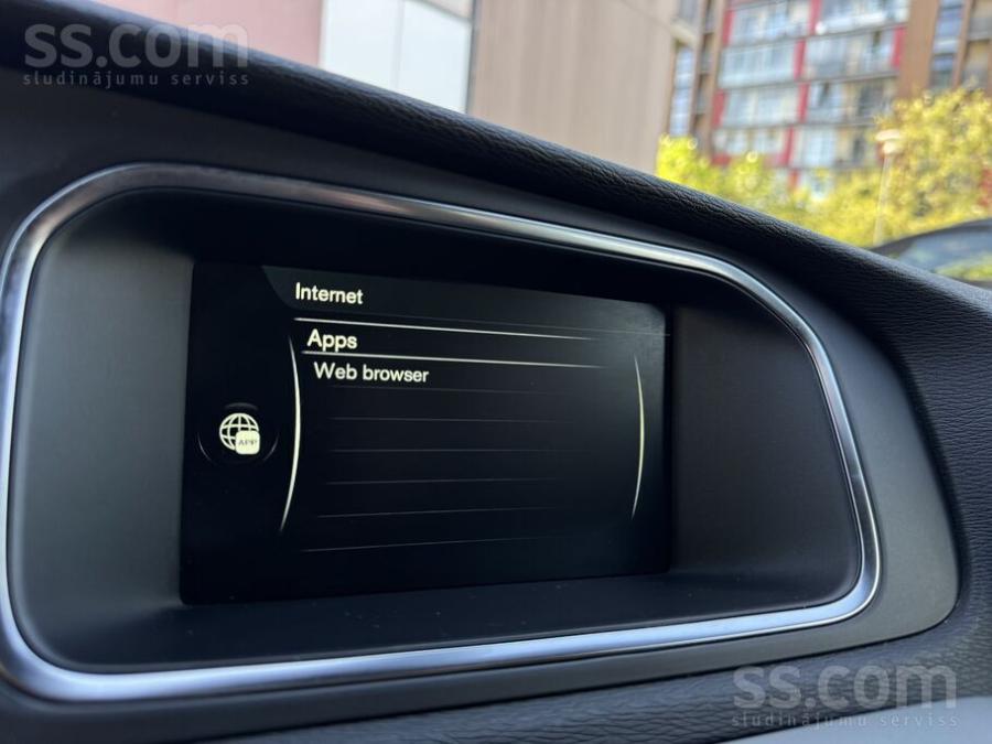 Melns Volvo V40 2016 Rīga, ar dzinēja tilpumu 2.00 L un nobraukumu 277 tūkst. km par 5390 €, foto 15 vietnē AUTOMOTO.COM.LV