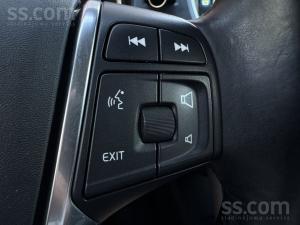 Melns Volvo V40 2016 Rīga, ar dzinēja tilpumu 2.00 L un nobraukumu 277 tūkst. km par 5390 €, foto 23 vietnē AUTOMOTO.COM.LV