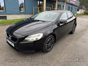Black Volvo V40 2016 in Rapla, with an engine capacity of 2.00 L and mileage of 290 thousand km for 8900 €, photo  on AUTOMOTO.COM.LV