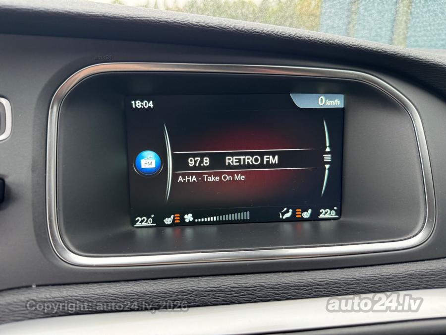 Melns Volvo V40 2016 Rapla, ar dzinēja tilpumu 2.00 L un nobraukumu 290 tūkst. km par 8900 €, foto 18 vietnē AUTOMOTO.COM.LV
