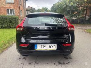 Melns Volvo V40 2016 Kauņa, ar dzinēja tilpumu 1.97 L un nobraukumu 330 tūkst. km par 4250 €, foto 7 vietnē AUTOMOTO.COM.LV