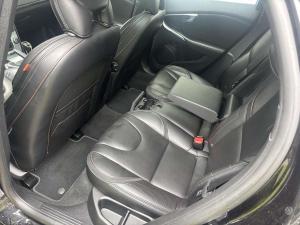 Melns Volvo V40 2016 Kauņa, ar dzinēja tilpumu 1.97 L un nobraukumu 330 tūkst. km par 4250 €, foto 14 vietnē AUTOMOTO.COM.LV